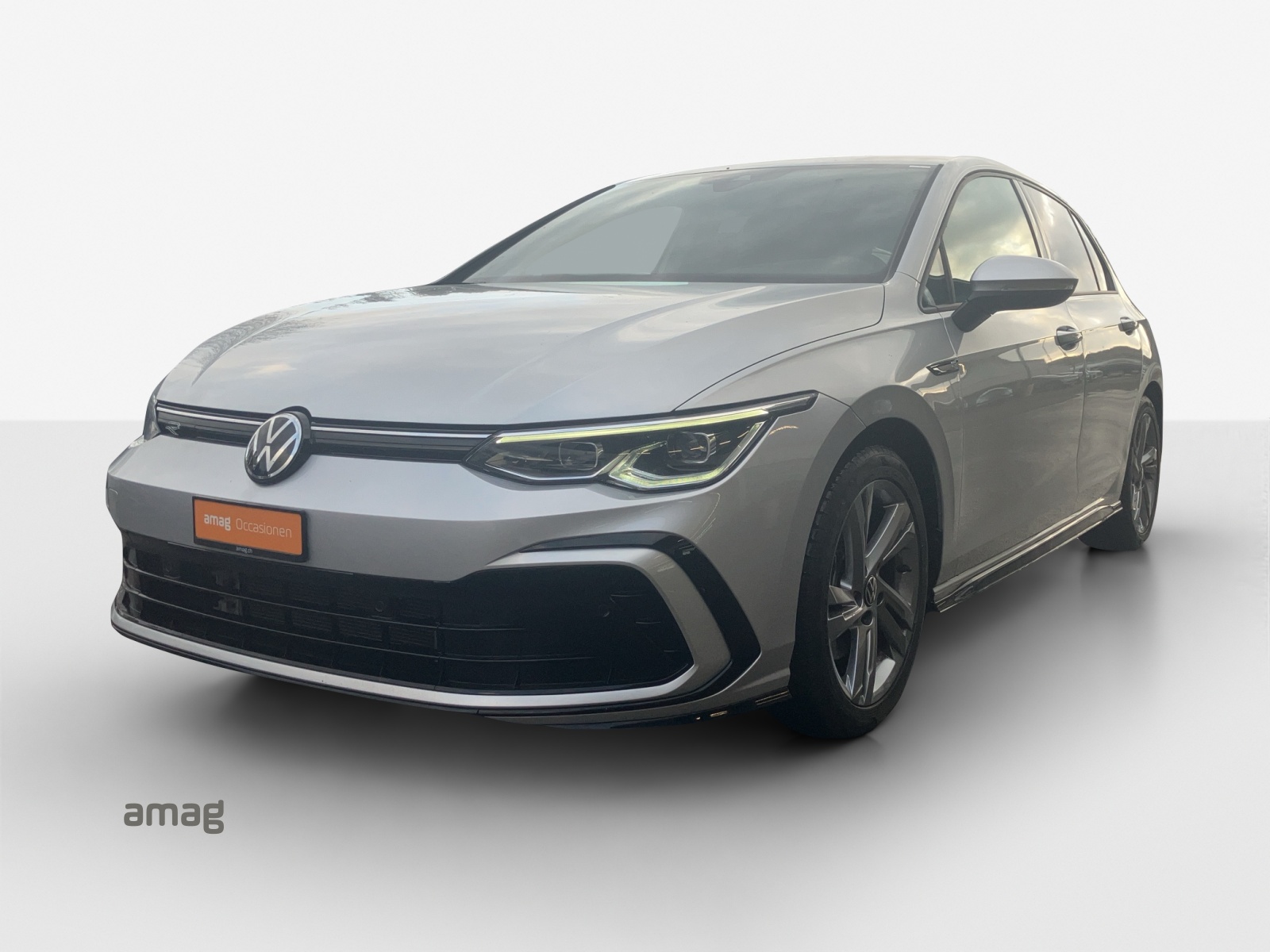 VW Golf R-Line (2024) Occasion kaufen in Reflexsilber Metallic bei AMAG